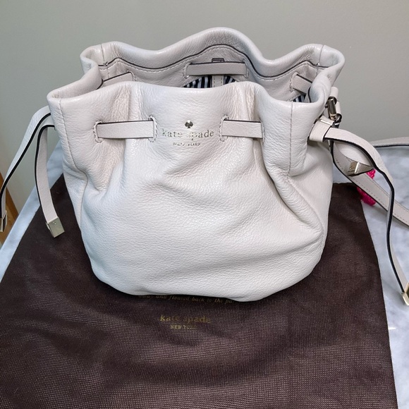 kate spade | Bags | Kate Spade New York Drawstring Leather Bucket Bag ...